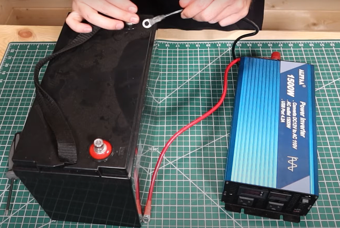Battery Sparks When Connecting: Causes and Safety Precautions